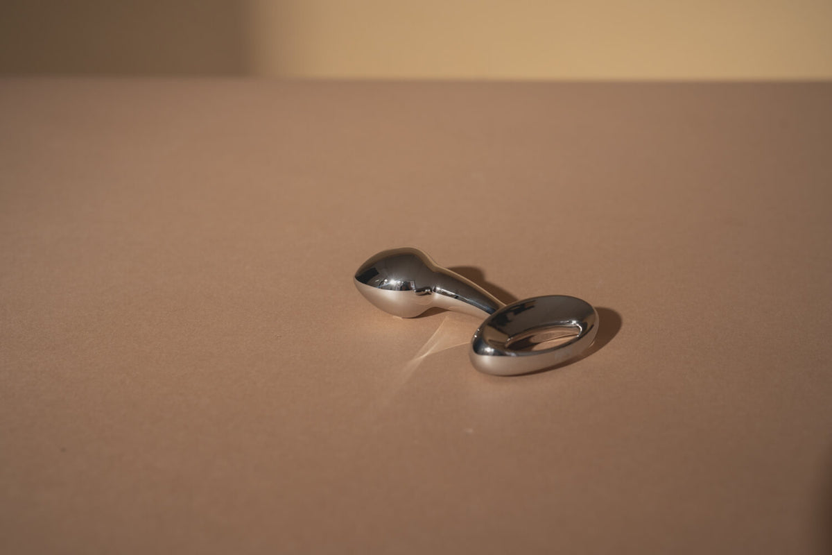 Njoy Small Pure Plug – Oh! Moment